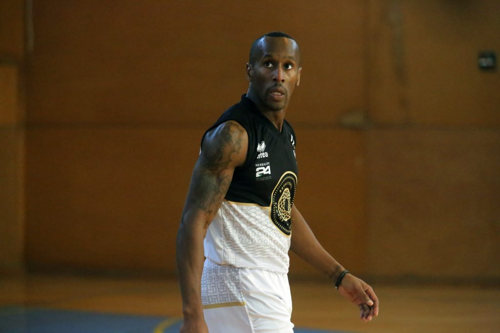 Andrew Dikas Signed In Czech Republic Top NLB League